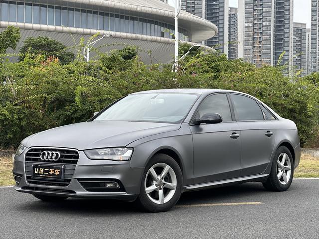 Купить Audi A4 Audi A4L 2013 35 TFSI Auto Comfort из Китая по цене от 693 515 рублей - Carhao.market